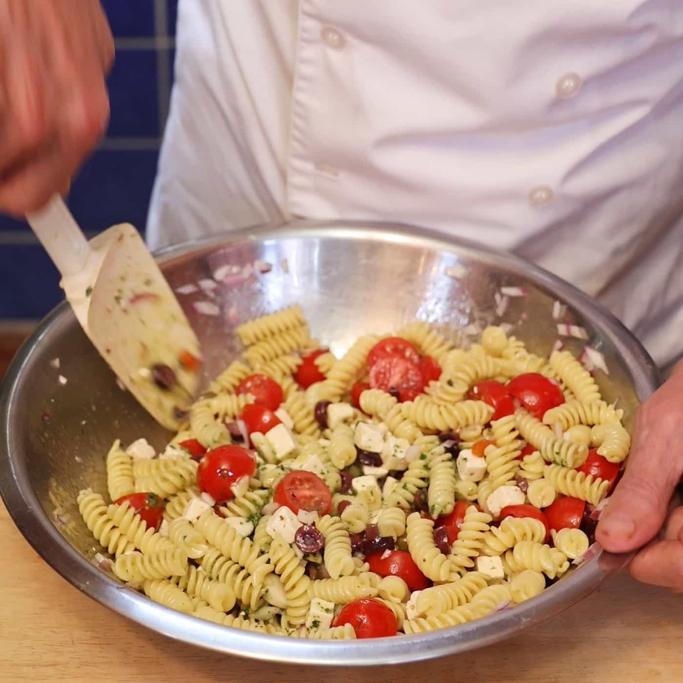 Salades de pâtes faciles (fraîches, rapides et parfaites en semaine ...