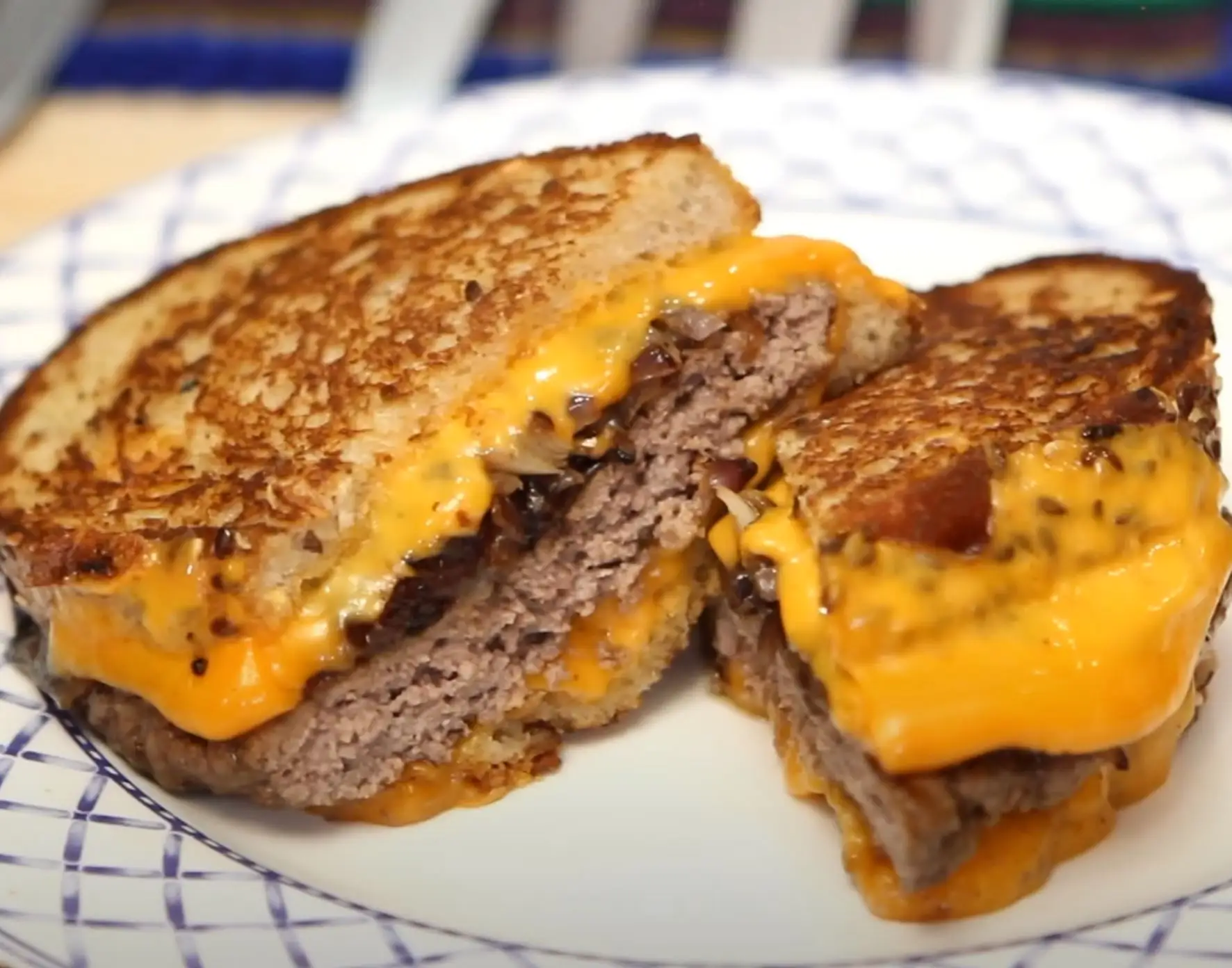 The Ultimate Patty Melt Recipe with Caramelized Onions and Homemade ...